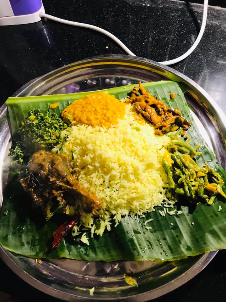 Steamed Green Curry Chicken In Banana Leaf Parcels - Cool Diet Recipes